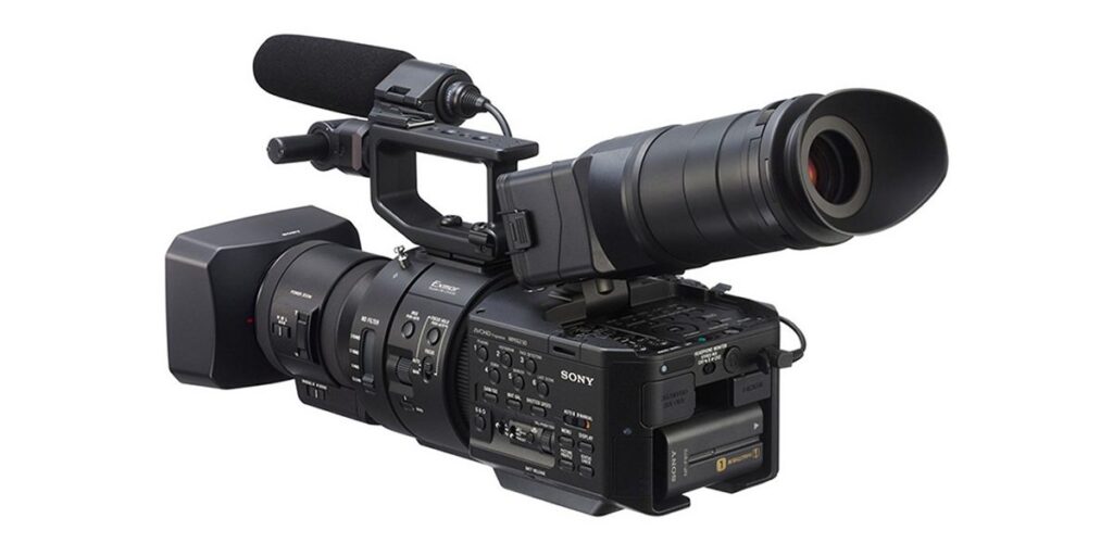 Sony Announces The FS700R 4K RAW Camera | Stray Angel Films